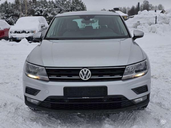 Grey Volkswagen Tiguan 2018 in Taurage, with an engine capacity of 2.00 L and mileage of 256 thousand km for 12800 €, photo 7 on AUTOMOTO.COM.LV