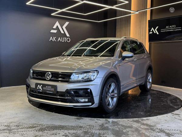 Grey Volkswagen Tiguan 2018 in Kaunas, with an engine capacity of 1.97 L and mileage of 257 thousand km for 16990 €, photo 6 on AUTOMOTO.COM.LV