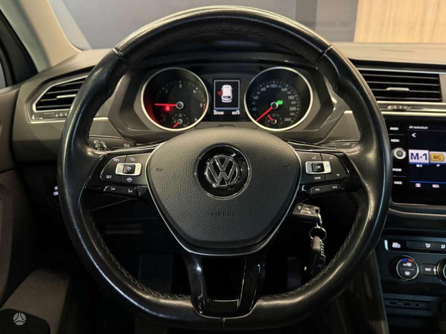 Pelēks Volkswagen Tiguan 2018 Kauņa, ar dzinēja tilpumu 1.97 L un nobraukumu 257 tūkst. km par 16990 €, foto 14 vietnē AUTOMOTO.COM.LV