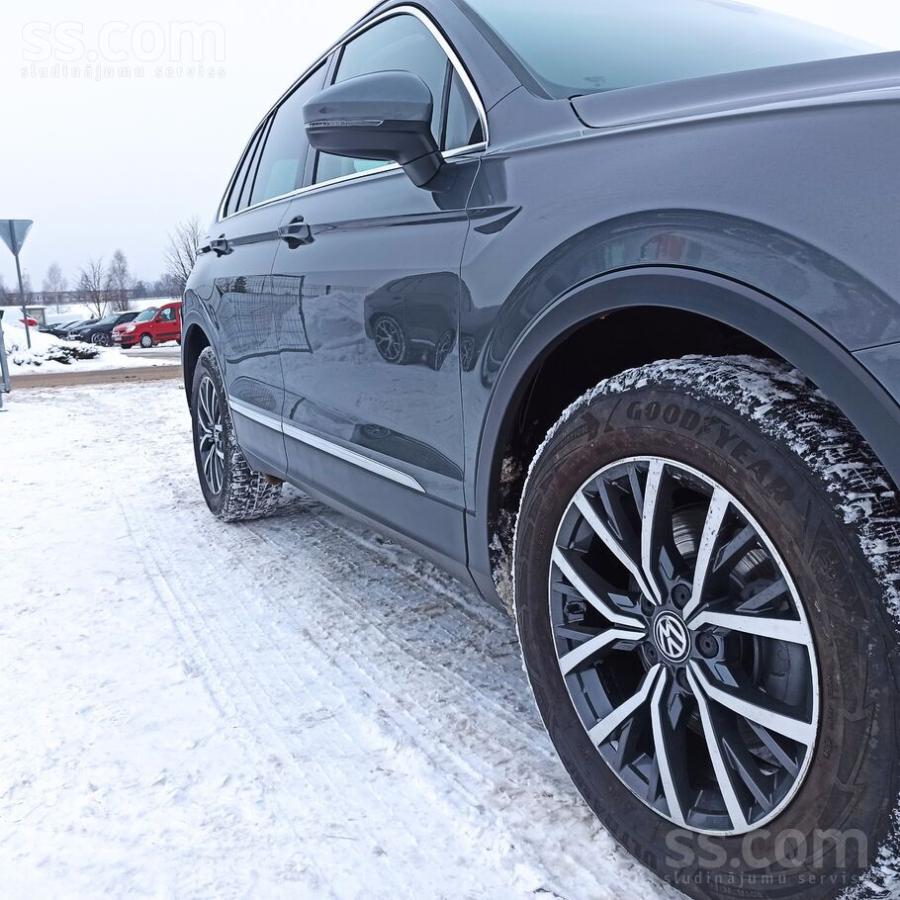 Pelēks Volkswagen Tiguan 2018 Daugavpils, ar dzinēja tilpumu 2.00 L un nobraukumu 0 tūkst. km par 18300 €, foto 11 vietnē AUTOMOTO.COM.LV