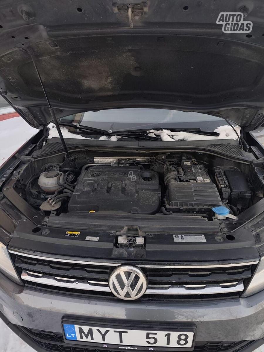 Pelēks Volkswagen Tiguan 2018 Šauļi, ar dzinēja tilpumu 2.00 L un nobraukumu 279 tūkst. km par 15000 €, foto 14 vietnē AUTOMOTO.COM.LV