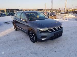 Grey Volkswagen Tiguan 2018 in Kaunas, with an engine capacity of 1.97 L and mileage of 336 thousand km for 13750 €, photo 2 on AUTOMOTO.COM.LV
