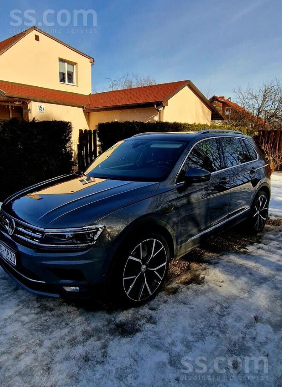 Grey Volkswagen Tiguan 2018 in Daugavpils, with an engine capacity of 2.00 L and mileage of 0 thousand km for 18000 €, photo 1 on AUTOMOTO.COM.LV