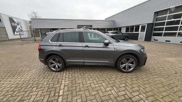 Pelēks Volkswagen Tiguan 2018 Viļņa, ar dzinēja tilpumu 1.40 L un nobraukumu 295 tūkst. km par 15113 €, foto 5 vietnē AUTOMOTO.COM.LV