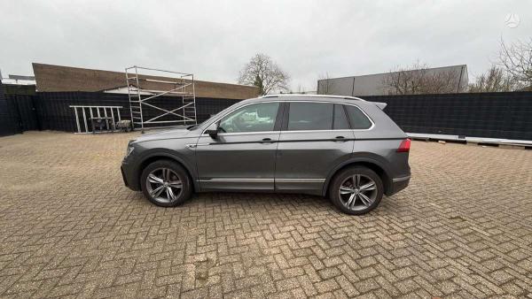 Pelēks Volkswagen Tiguan 2018 Viļņa, ar dzinēja tilpumu 1.40 L un nobraukumu 295 tūkst. km par 15113 €, foto 6 vietnē AUTOMOTO.COM.LV