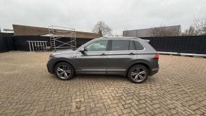 Grey Volkswagen Tiguan 2018 in Vilnius, with an engine capacity of 1.40 L and mileage of 295 thousand km for 15113 €, photo 6 on AUTOMOTO.COM.LV