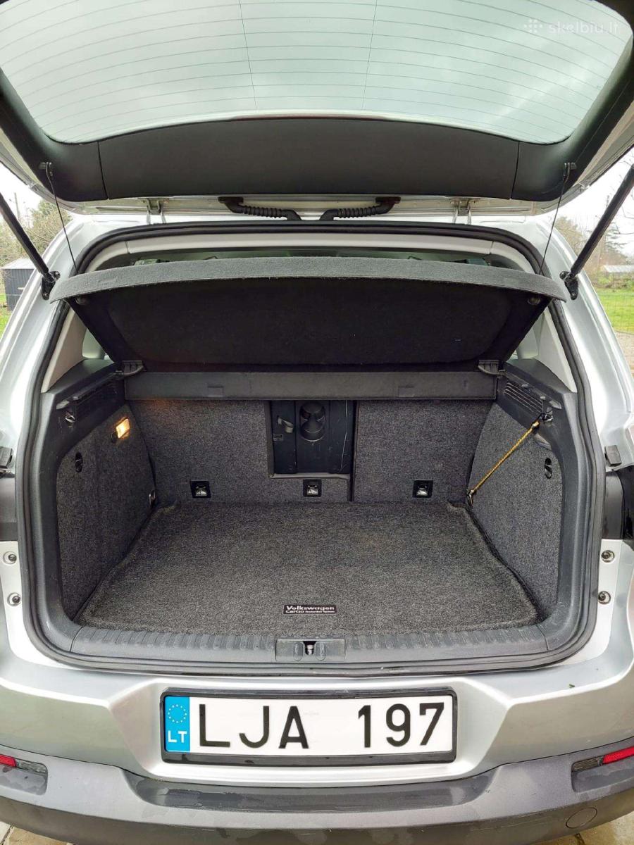 Grey Volkswagen Tiguan 2018 in Klaipeda, with an engine capacity of 2.00 L and mileage of 60 thousand km for 14500 €, photo 6 on AUTOMOTO.COM.LV
