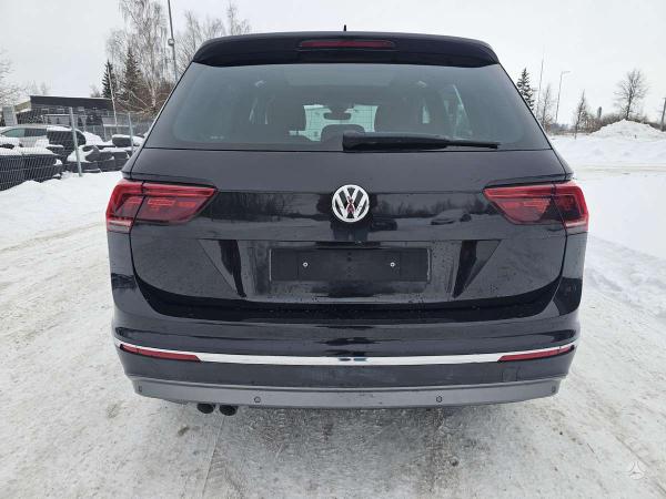 Pelēks Volkswagen Tiguan 2018 Pakruojis, ar dzinēja tilpumu 1.97 L un nobraukumu 210 tūkst. km par 14300 €, foto 5 vietnē AUTOMOTO.COM.LV