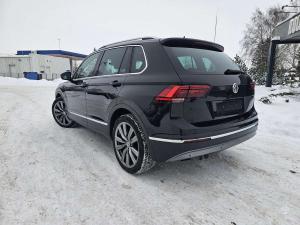 Grey Volkswagen Tiguan 2018 in Pakruojis, with an engine capacity of 1.97 L and mileage of 210 thousand km for 14300 €, photo 6 on AUTOMOTO.COM.LV