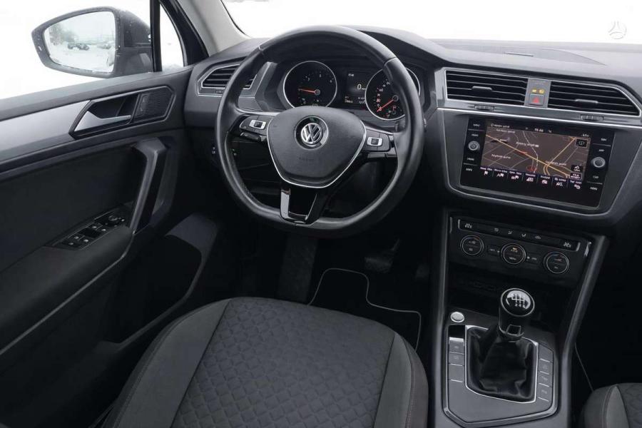 Pelēks Volkswagen Tiguan 2018 Šauļi, ar dzinēja tilpumu 2.00 L un nobraukumu 278 tūkst. km par 13900 €, foto 10 vietnē AUTOMOTO.COM.LV
