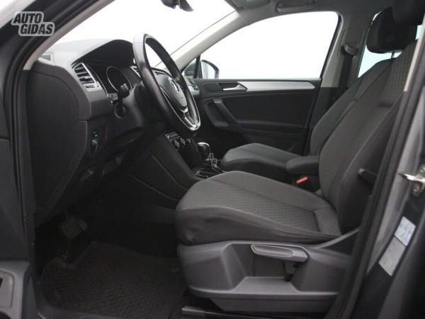 Pelēks Volkswagen Tiguan 2018 Viļņa, ar dzinēja tilpumu 2.00 L un nobraukumu 148 tūkst. km par 18999 €, foto 4 vietnē AUTOMOTO.COM.LV