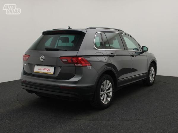 Pelēks Volkswagen Tiguan 2018 Viļņa, ar dzinēja tilpumu 2.00 L un nobraukumu 148 tūkst. km par 18999 €, foto 8 vietnē AUTOMOTO.COM.LV