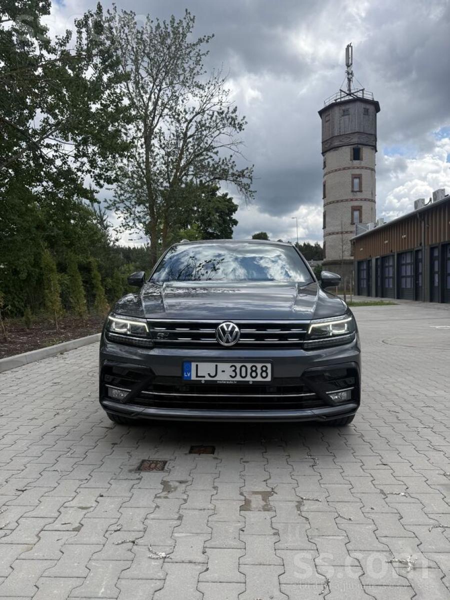 Pelēks Volkswagen Tiguan 2018 Rīga, ar dzinēja tilpumu 2.00 L un nobraukumu 116 tūkst. km par 22000 €, foto 1 vietnē AUTOMOTO.COM.LV