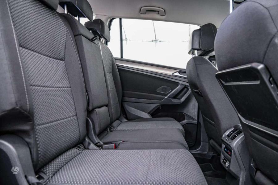 Pelēks Volkswagen Tiguan 2018 Kauņa, ar dzinēja tilpumu 1.40 L un nobraukumu 248 tūkst. km par 16990 €, foto 11 vietnē AUTOMOTO.COM.LV