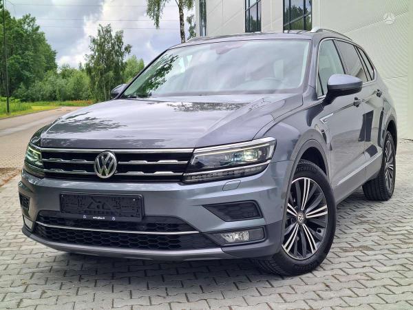 Pelēks Volkswagen Tiguan 2018 Kauņa, ar dzinēja tilpumu 2.00 L un nobraukumu 169 tūkst. km par 19200 €, foto 2 vietnē AUTOMOTO.COM.LV