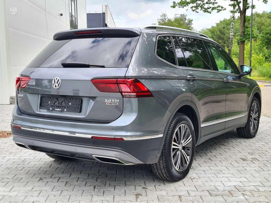 Pelēks Volkswagen Tiguan 2018 Kauņa, ar dzinēja tilpumu 2.00 L un nobraukumu 169 tūkst. km par 19200 €, foto 5 vietnē AUTOMOTO.COM.LV