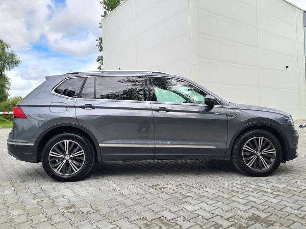 Pelēks Volkswagen Tiguan 2018 Kauņa, ar dzinēja tilpumu 2.00 L un nobraukumu 169 tūkst. km par 19200 €, foto 5 vietnē AUTOMOTO.COM.LV