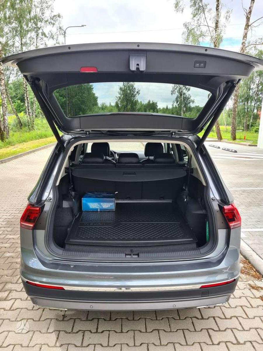 Pelēks Volkswagen Tiguan 2018 Kauņa, ar dzinēja tilpumu 2.00 L un nobraukumu 169 tūkst. km par 19200 €, foto 21 vietnē AUTOMOTO.COM.LV