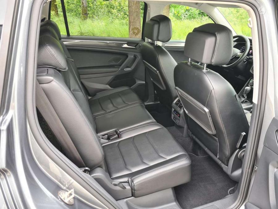 Pelēks Volkswagen Tiguan 2018 Kauņa, ar dzinēja tilpumu 2.00 L un nobraukumu 169 tūkst. km par 19200 €, foto 24 vietnē AUTOMOTO.COM.LV