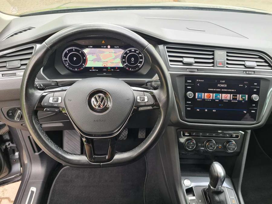 Pelēks Volkswagen Tiguan 2018 Kauņa, ar dzinēja tilpumu 2.00 L un nobraukumu 169 tūkst. km par 19200 €, foto 38 vietnē AUTOMOTO.COM.LV