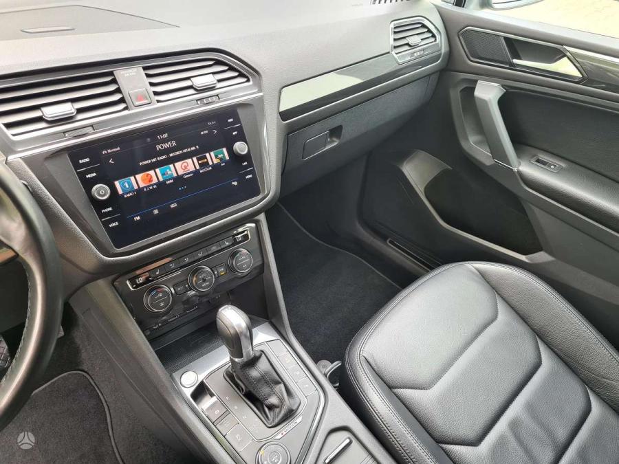 Pelēks Volkswagen Tiguan 2018 Kauņa, ar dzinēja tilpumu 2.00 L un nobraukumu 169 tūkst. km par 19200 €, foto 40 vietnē AUTOMOTO.COM.LV
