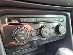 Pelēks Volkswagen Tiguan 2018 Kauņa, ar dzinēja tilpumu 2.00 L un nobraukumu 169 tūkst. km par 19200 €, foto 43 vietnē AUTOMOTO.COM.LV