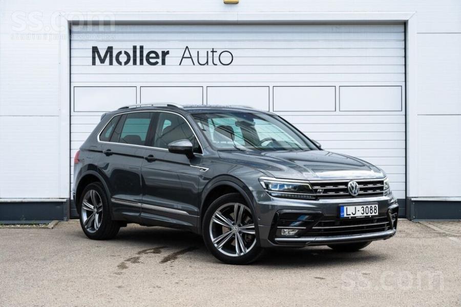 Grey Volkswagen Tiguan 2018 in Riga, with an engine capacity of 2.00 L and mileage of 118 thousand km for 21250 €, photo 3 on AUTOMOTO.COM.LV