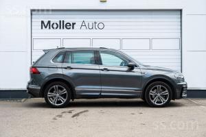 Grey Volkswagen Tiguan 2018 in Riga, with an engine capacity of 2.00 L and mileage of 118 thousand km for 21250 €, photo 6 on AUTOMOTO.COM.LV