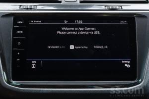 Grey Volkswagen Tiguan 2018 in Riga, with an engine capacity of 2.00 L and mileage of 118 thousand km for 21250 €, photo 13 on AUTOMOTO.COM.LV