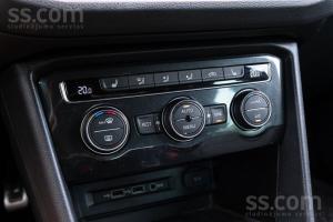 Grey Volkswagen Tiguan 2018 in Riga, with an engine capacity of 2.00 L and mileage of 118 thousand km for 21250 €, photo 15 on AUTOMOTO.COM.LV