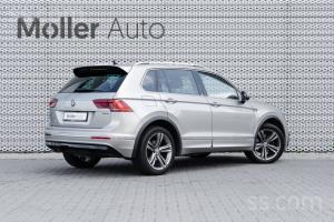 Grey Volkswagen Tiguan 2018 in Riga, with an engine capacity of 2.00 L and mileage of 158 thousand km for 19800 €, photo 5 on AUTOMOTO.COM.LV