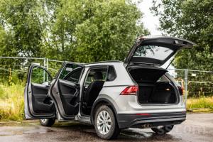 Pelēks Volkswagen Tiguan 2018 Rīga, ar dzinēja tilpumu 2.00 L un nobraukumu 144 tūkst. km par 15990 €, foto 10 vietnē AUTOMOTO.COM.LV