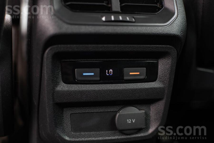 Pelēks Volkswagen Tiguan 2018 Rīga, ar dzinēja tilpumu 2.00 L un nobraukumu 144 tūkst. km par 15990 €, foto 12 vietnē AUTOMOTO.COM.LV