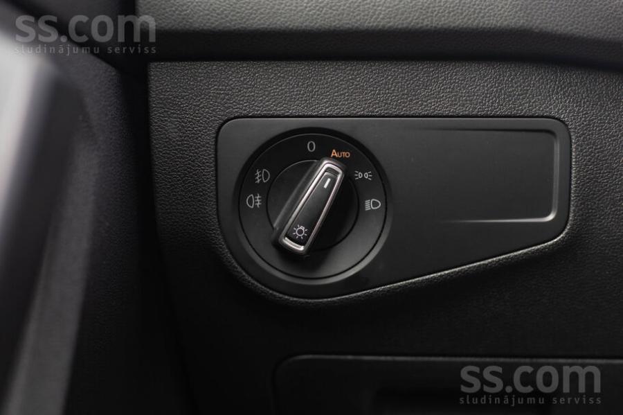 Pelēks Volkswagen Tiguan 2018 Rīga, ar dzinēja tilpumu 2.00 L un nobraukumu 144 tūkst. km par 15990 €, foto 16 vietnē AUTOMOTO.COM.LV