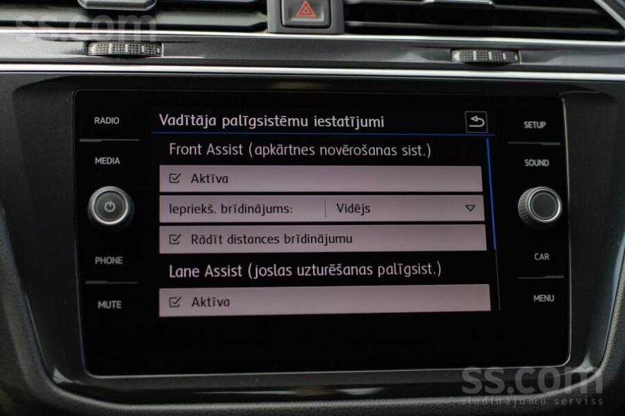 Pelēks Volkswagen Tiguan 2018 Rīga, ar dzinēja tilpumu 2.00 L un nobraukumu 144 tūkst. km par 15990 €, foto 23 vietnē AUTOMOTO.COM.LV