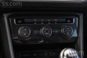 Pelēks Volkswagen Tiguan 2018 Rīga, ar dzinēja tilpumu 2.00 L un nobraukumu 144 tūkst. km par 15990 €, foto 25 vietnē AUTOMOTO.COM.LV