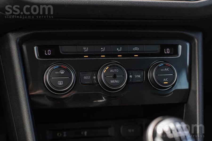 Pelēks Volkswagen Tiguan 2018 Rīga, ar dzinēja tilpumu 2.00 L un nobraukumu 144 tūkst. km par 15990 €, foto 25 vietnē AUTOMOTO.COM.LV