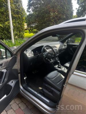 Pelēks Volkswagen Tiguan 2018 Rīga, ar dzinēja tilpumu 1.40 L un nobraukumu 194 tūkst. km par 18500 €, foto 6 vietnē AUTOMOTO.COM.LV