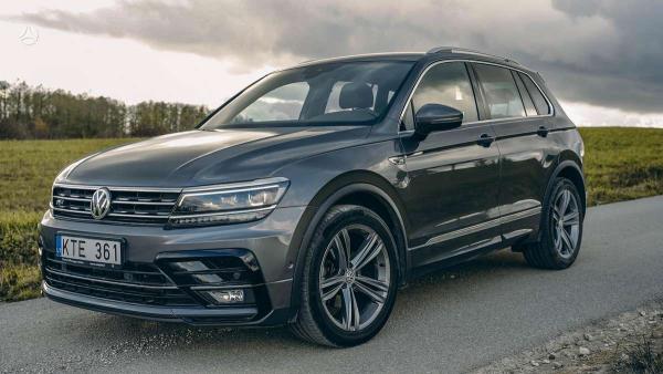 Grey Volkswagen Tiguan 2018 in Vilnius, with an engine capacity of 1.97 L and mileage of 177 thousand km for 19100 €, photo 1 on AUTOMOTO.COM.LV