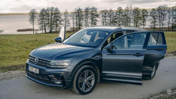 Grey Volkswagen Tiguan 2018 in Vilnius, with an engine capacity of 1.97 L and mileage of 177 thousand km for 19100 €, photo 6 on AUTOMOTO.COM.LV