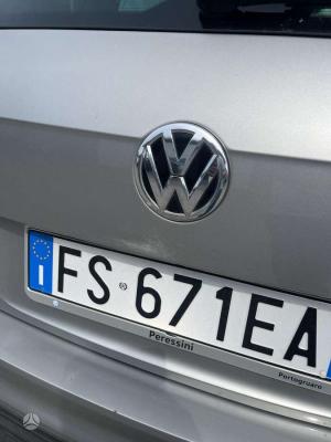 Grey Volkswagen Tiguan 2018 in Panevezys, with an engine capacity of 1.97 L and mileage of 156 thousand km for 16700 €, photo 7 on AUTOMOTO.COM.LV