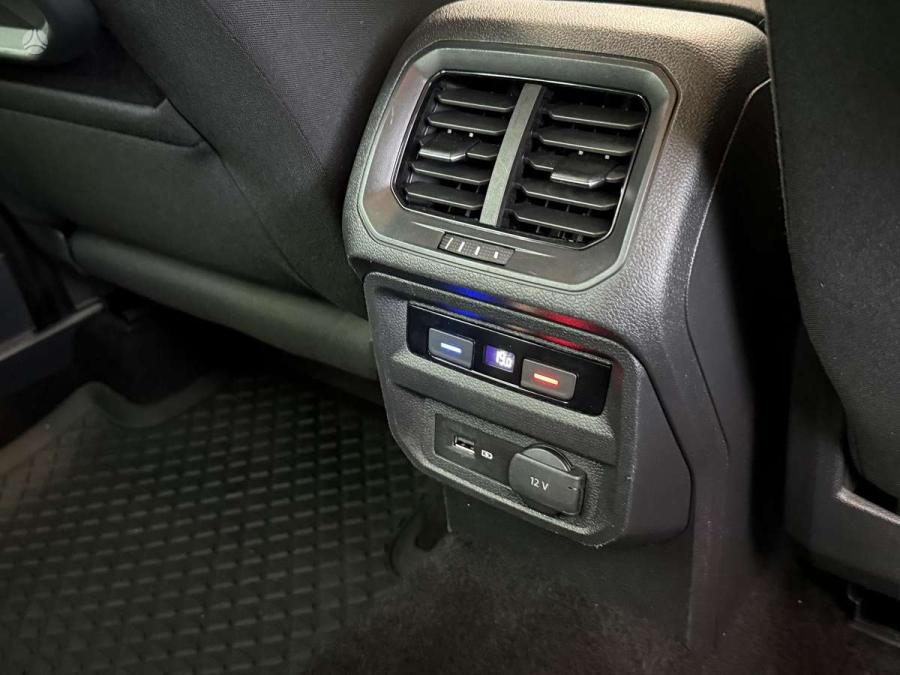 Pelēks Volkswagen Tiguan 2018 Prienai, ar dzinēja tilpumu 1.97 L un nobraukumu 240 tūkst. km par 13950 €, foto 32 vietnē AUTOMOTO.COM.LV