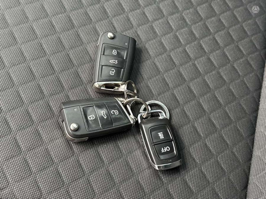Pelēks Volkswagen Tiguan 2018 Prienai, ar dzinēja tilpumu 1.97 L un nobraukumu 240 tūkst. km par 13950 €, foto 51 vietnē AUTOMOTO.COM.LV