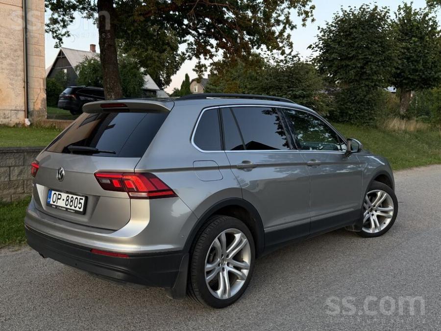 Pelēks Volkswagen Tiguan 2018 Valmiera, ar dzinēja tilpumu 2.00 L un nobraukumu 392 tūkst. km par 9800 €, foto 3 vietnē AUTOMOTO.COM.LV