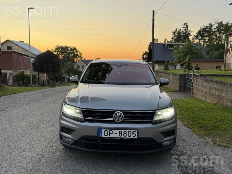 Pelēks Volkswagen Tiguan 2018 Valmiera, ar dzinēja tilpumu 2.00 L un nobraukumu 392 tūkst. km par 9800 €, foto 12 vietnē AUTOMOTO.COM.LV