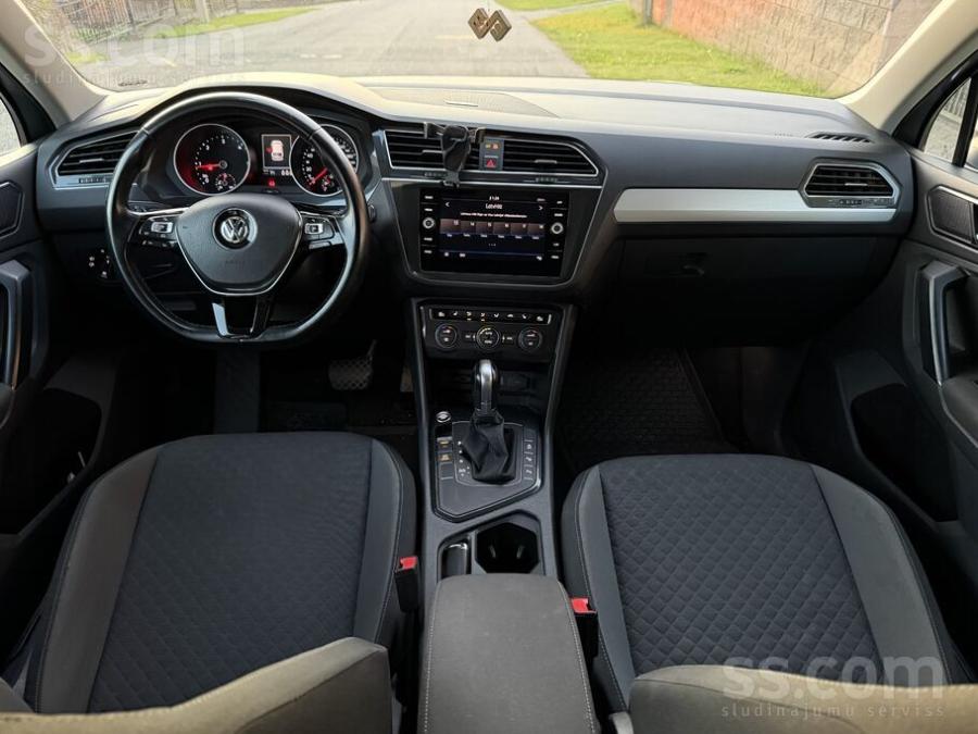 Pelēks Volkswagen Tiguan 2018 Valmiera, ar dzinēja tilpumu 2.00 L un nobraukumu 392 tūkst. km par 9800 €, foto 14 vietnē AUTOMOTO.COM.LV