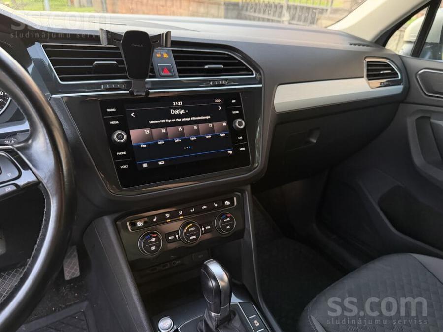 Pelēks Volkswagen Tiguan 2018 Valmiera, ar dzinēja tilpumu 2.00 L un nobraukumu 392 tūkst. km par 9800 €, foto 22 vietnē AUTOMOTO.COM.LV