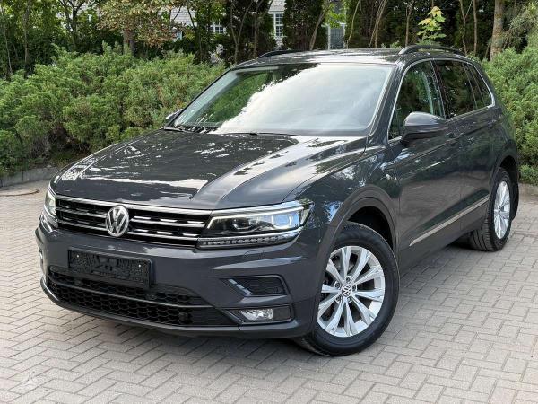 Grey Volkswagen Tiguan 2018 in Prienai, with an engine capacity of 1.97 L and mileage of 243 thousand km for 13500 €, photo 10 on AUTOMOTO.COM.LV