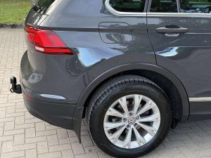 Pelēks Volkswagen Tiguan 2018 Prienai, ar dzinēja tilpumu 1.97 L un nobraukumu 243 tūkst. km par 13500 €, foto 18 vietnē AUTOMOTO.COM.LV