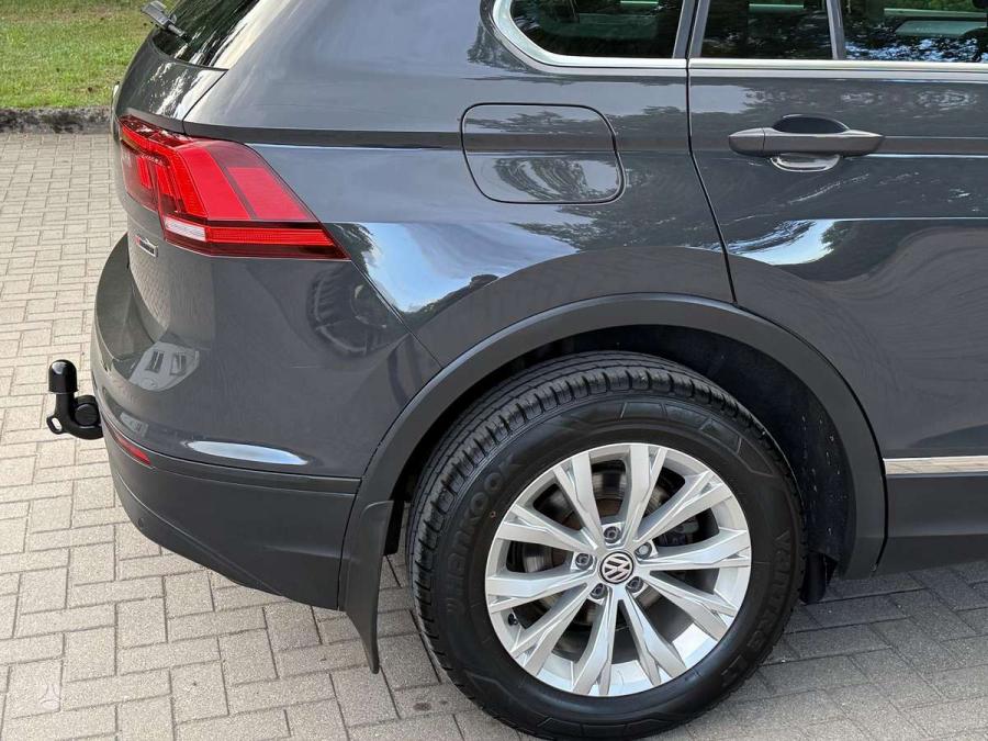 Pelēks Volkswagen Tiguan 2018 Prienai, ar dzinēja tilpumu 1.97 L un nobraukumu 243 tūkst. km par 13500 €, foto 18 vietnē AUTOMOTO.COM.LV